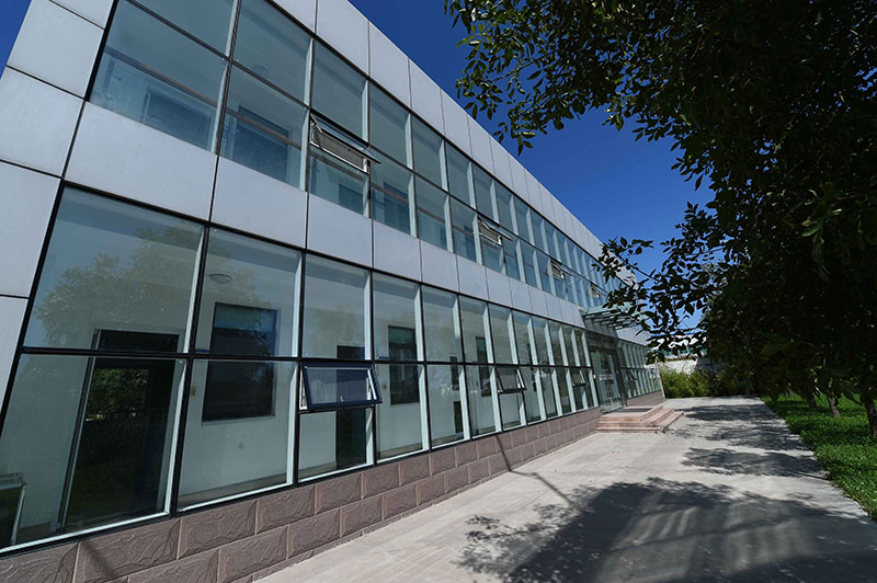 The ignition ceremony of the first kiln with high borosilicate glass ...